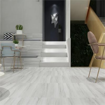 Cina piastrelle per pavimento rustiche di Matte Finished Modern Porcelain Wooden di anti slittamento di 150*900mm in vendita
