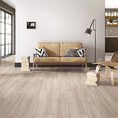Cina Mattonelle di legno d'imitazione dell'anti di slittamento quercia di superficie ruvida 150*900mm per il salone in vendita