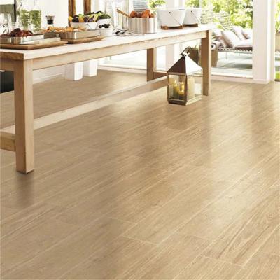 Cina Matte Finished Acid Resistant Straight orla 150*900mm imita le mattonelle di legno solide di struttura in vendita