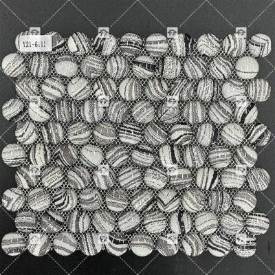 Cina Unico vetro rotondo in mosaico di cabochon piastrelle bagno cucina Moeden Decorativo in vendita