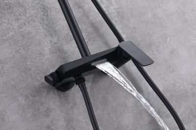 Cina Matte Black Shower Faucet Set d'ottone Cromo nichela la rifinitura di superficie in vendita