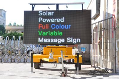 China Trailer Mounted Solar Traffic Vms Sign Board Guiding Communication TCP/IP Mobile Angle 70° for sale
