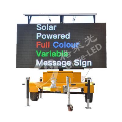 China Outdoor Highway Traffic VMS LED Message Board Screen Max 550w With Trailer 2560x1280mm for sale