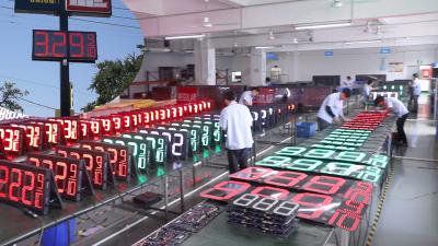 China Waterproof Led Gas Signs For Shopping Mall Free Standing Billboard 8