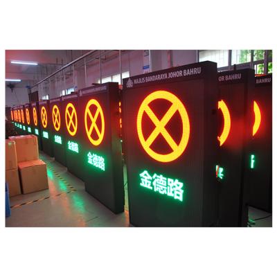 Cina Display a LED per semafori con Wifi 4g e segnale LED per messaggi pubblicitari wireless in vendita