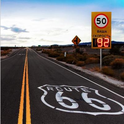 Cina 220V Voltaggio di ingresso LED 24GHz Segno portatile di radar di velocità solare ad alta luminosità in vendita