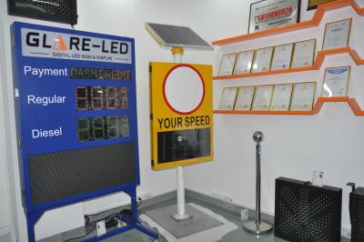 China Intelligent Snapshot Outdoor Solar Powered Radar Speed Sign for Traffic Management for sale