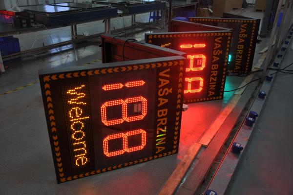Quality Solar Powered LED Radar Speed Sign with 100M Detection Range for sale