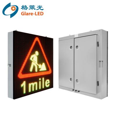 China Display LED exterior de señal de mensaje variable con rendimiento y opciones colgantes/fijas en venta