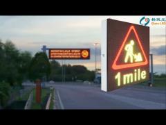 Segnaletica stradale a LED a messaggio variabile