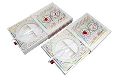 中国 包む注文のギフト用の箱 リボンの引きのボール紙の紙箱 販売のため