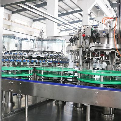 Cina La bottiglia di plastica gassosa della macchina di rifornimento della bevanda di acciaio inossidabile 10000BPH ha carbonatato la linea di riempimento della bevanda in vendita