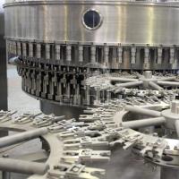 China 350ML Automatic Soft Drink Carbonated Water Production Line Trembling Cap Sorting Elevator for sale