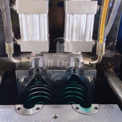 China Drank 2 van de de Machine800-1200bph Semi Autoslag van het Holtehuisdier Blazende het Afgietselmachine Te koop