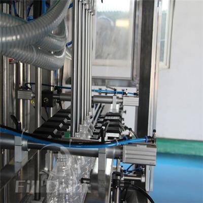 Cina Macchina di rifornimento variabile del gel della doccia di regolamento di velocità della macchina di rifornimento del pistone di frequenza in vendita