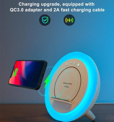 Cina luce notturna di carico senza fili multicolore 10W con l'altoparlante di Bluetooth in vendita