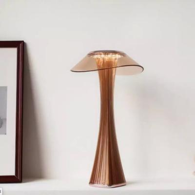 Cina Il tocco di luce notturna esile del lato del letto di Dimmable della vita della spina degli Stati Uniti ha condotto la lampada da tavolo in vendita