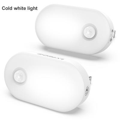 Cina luce notturna del sensore di 0.3W 500mAh Amber Plug In Smart Motion con luminosità regolabile in vendita