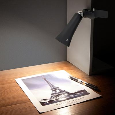 Cina 4000k Multifunction LED Touch Magnetic Desk Lamp Reading Clip Light For Outdoor and Indoor in vendita