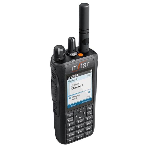 MOTO R7 Analog Two Way Radio  Clear And Loud Customizable Audio Experience handy talkie