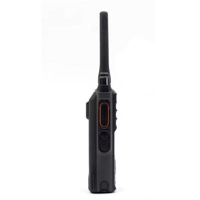 China HP560 IP67 Waterproof AI Intellint Noise Reduction long Range GPS Mobile Radio for sale