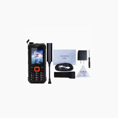 Chine YT1100 POC Radio à longue distance à double sens Langue d'exploitation anglaise avec localisation GPS et plage de fréquences 136-174MHz à vendre