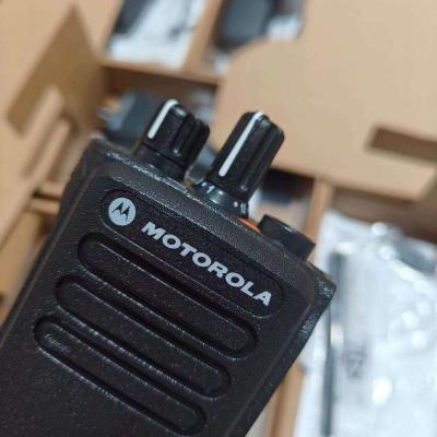 China Compacta y potente radio Motorola DMR con potencia de salida de 1/4/5W en inglés en venta