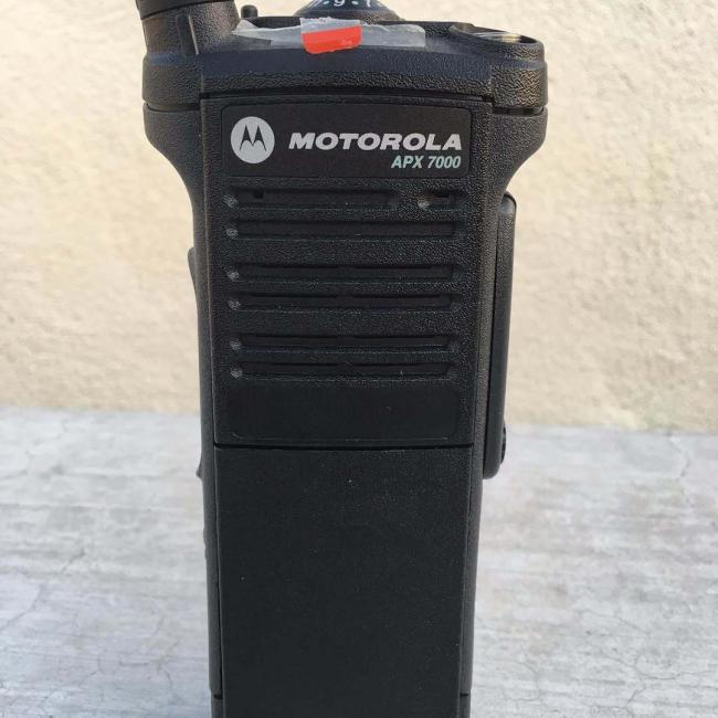 Motorola APX7000 Walkie Talkie side view