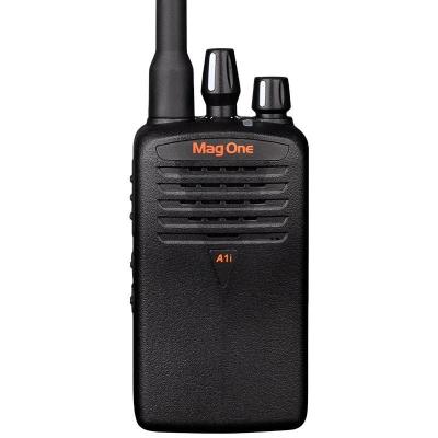 China Motorola Mag One A1I Walkie Talkie with 50 km Range IPX-8 Waterproof and 5W Output Power Two Way Radio for sale