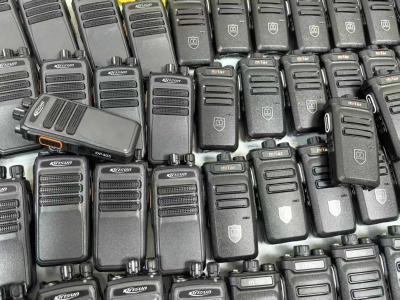 China Kirisun UP305 DMR Portable Two-Way Radio Handheld Walkie Talkie with 256 Storage Channels 2000-2500mAh Battery and 1 Year Warranty for sale