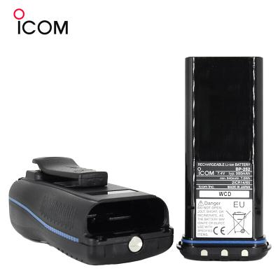 China IC-M36 Maritime Hand-held Intercom VHF Floating Walkie Talkie with 8-12nm Talk Range 5W Output Power and 88 Storage Channels for sale