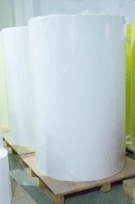 China Acryllijm Type Kleefstofgecoate papierrol 80u Oppervlakdikte Te koop