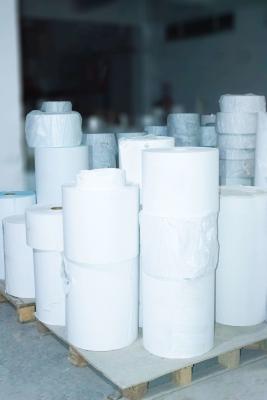 China Acryllijm Type Kleefstofgecoate papierrol 80u Oppervlakdikte Te koop