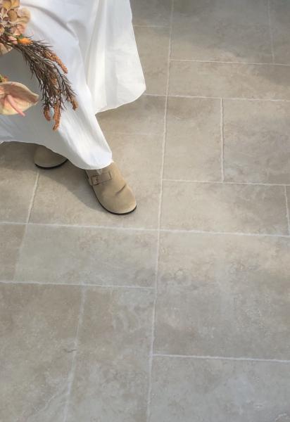 Quality Cave Lime Stone Tiles Limestone Exterior Tiles Decoration For High End for sale