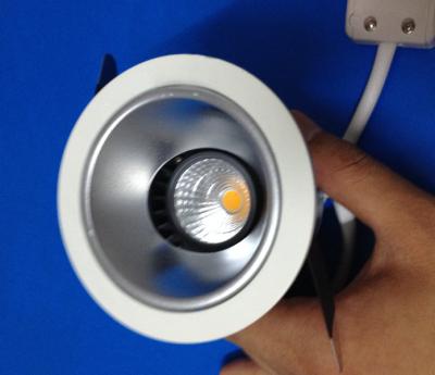 Cina LA PANNOCCHIA di AC100-240V 5W ha condotto l'angolo 24° 2700K - 6500K del fagiolo di Downlight in vendita
