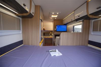 China 100km/H Camper Van RV Motorhome Rv Camper Van Adventure Camper Van Electric for sale