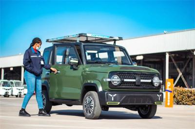 Cina 2000w quattro Wheeler Electric Car Passenger Four Wheeler Battery Car 45-60km/H in vendita