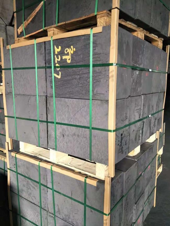 Isostatic Graphite for Making Graphite Electrodes in EDM Industry