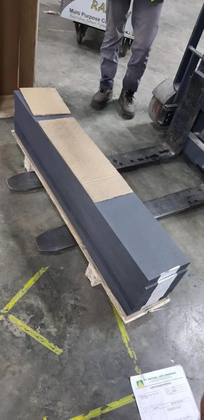 Density 1.6 1.65 1.78 1.80 1.85 1.91g/cm3 Mold Isostatic Graphite