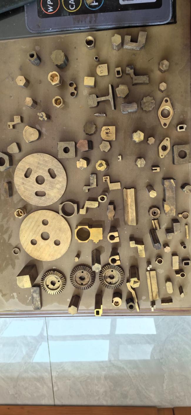 Round Gear Square Hexagonal Lock Different Kinds of Graphite Mold for Casting