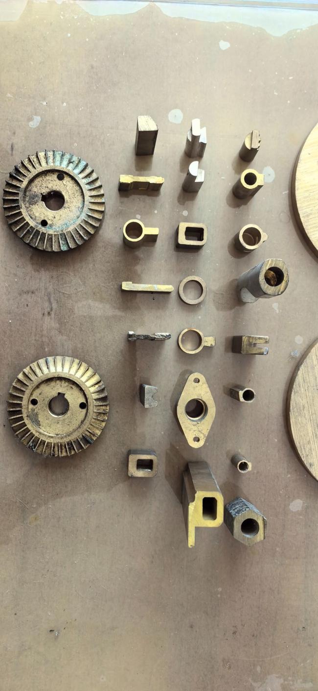 Round Gear Square Hexagonal Lock Different Kinds of Graphite Mold for Casting