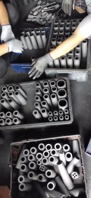 China 99% koolstof met een hoge dichtheid Ronde vierkant zeshoekige versnelling Grafietvorm voor DC-1.89 Messing Giet Te koop