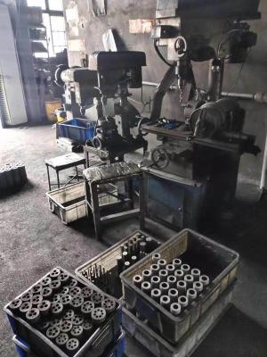 China Molde de grafite personalizado para fundição de latão Conteúdo de cinzas 0,01% Resistência 7-10 Ohm à venda
