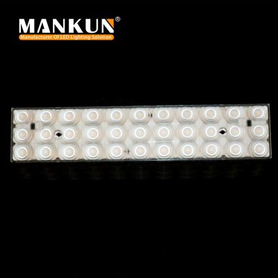 Cina Lo smd d'accensione principale lineare acrilico di Fresnel da 90 gradi di 33 LED Pmma ha condotto la lente in vendita