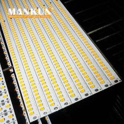 Cina 9*270mm Line PCB LED Module With Lumi 2835 72pcs For Indoor Lights in vendita