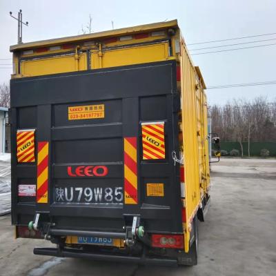 Cina la coda del veicolo di caricamento 1000Kg solleva il portone dell'ascensore del trasportatore della macchina da corsa di 1200mm in vendita