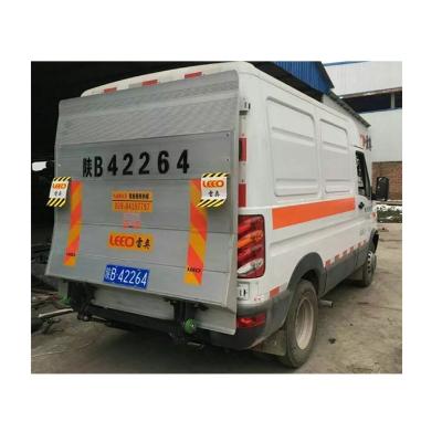 Cina Portoni automatici dell'ascensore del camion di capacità di carico 1500kg per la lega di alluminio dei furgoni 1200mm in vendita