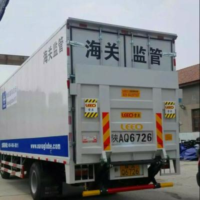 Cina Foton Lorry Tail Gate elettrico 2KW 2 Ton Tail Lift Loading Capacity in vendita
