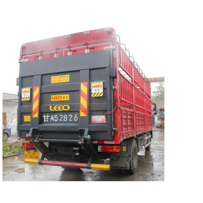 Cina Ascensore idraulico su ordinazione automatico della coda di 2000KG Lorry Tail Gate 1350MM in vendita