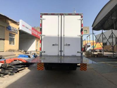 Cina New hydraulic tailgate lift with a lifting height of up to 1600mm, size and color support for customization in vendita